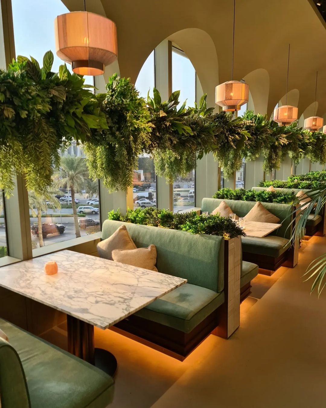 Al Mamlaka Social Dining: The Kingdom's first social dining hall ...